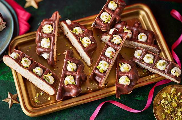 3-ingredient cream cheese canapés | Tesco Real Food