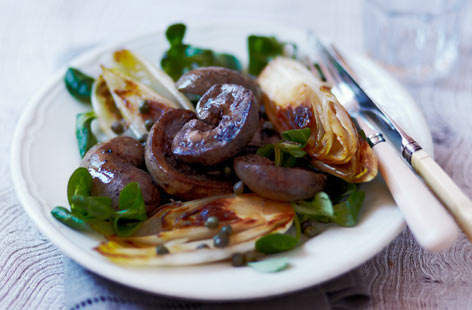 Devilled lambs kidneys with mushrooms | Tesco Real Food